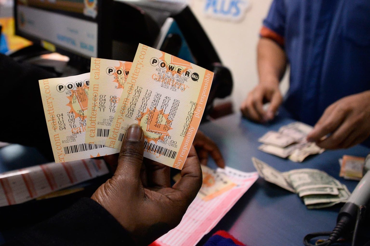 Quick Picks vs. Your Own Numbers: The Better Lottery Strategy? – Canara ...